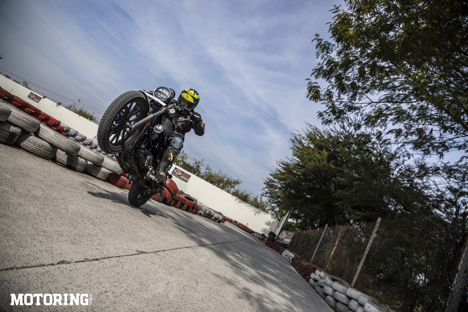 RE Meteor 350 VS Honda H’Ness CB350 VS Hero Xtreme 160R VS KTM 390 ...