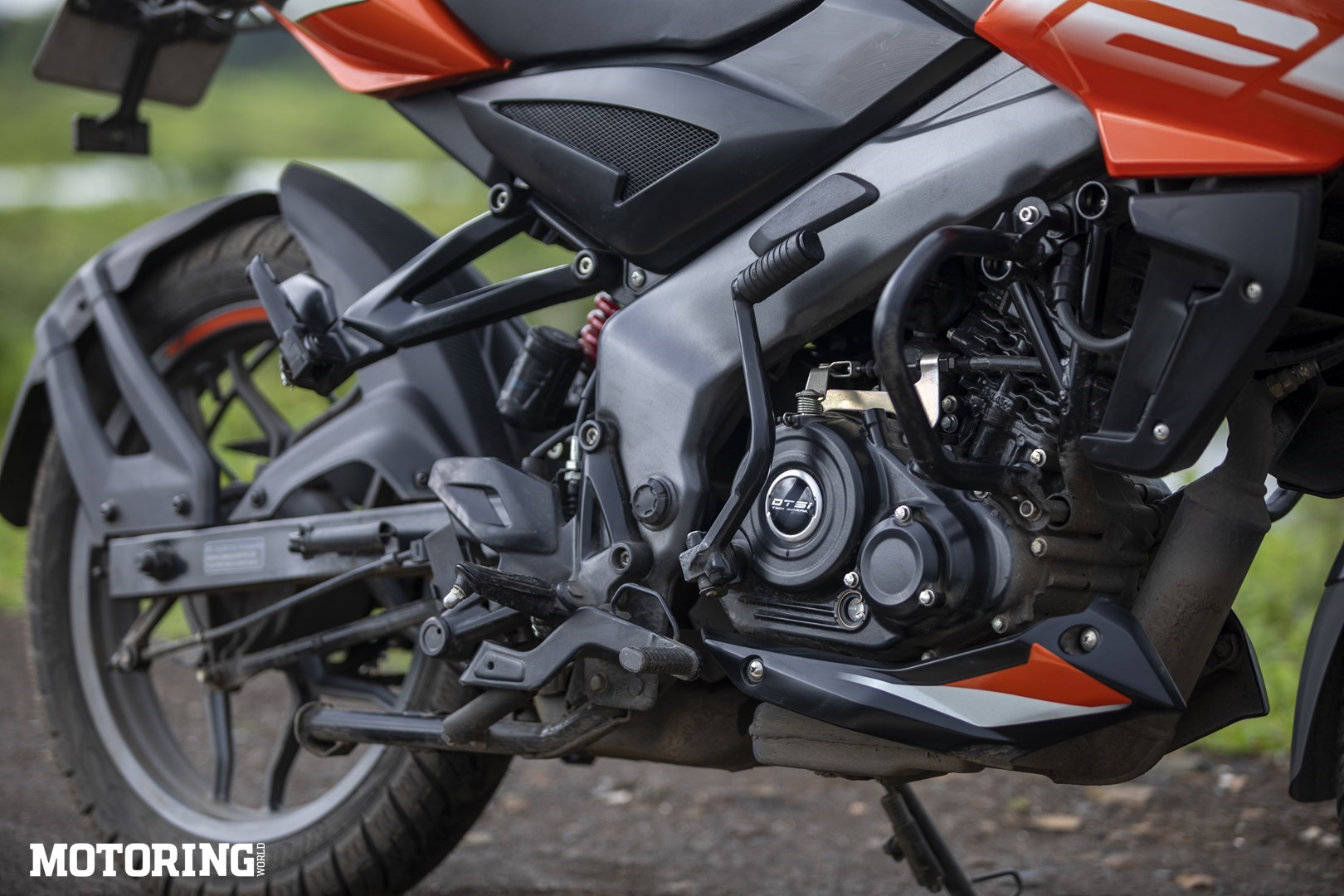 Bajaj Pulsar NS 125 Review: City Slick! - Motoring World