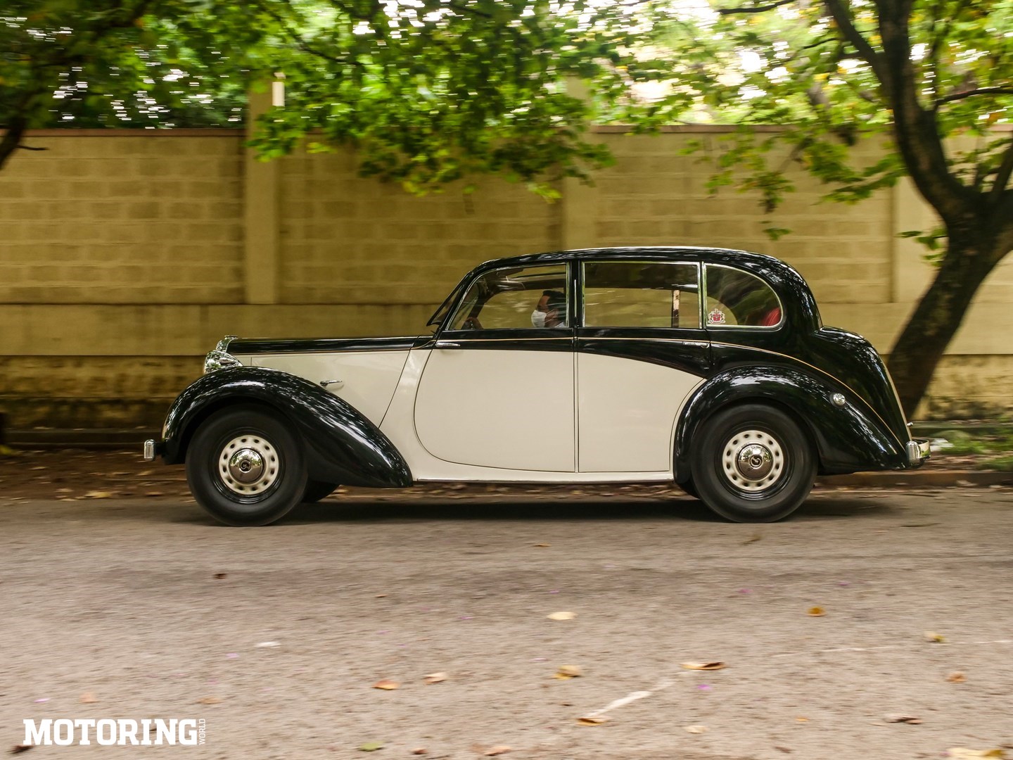 1947 Daimler DB18 Review: Fit For A King - Motoring World