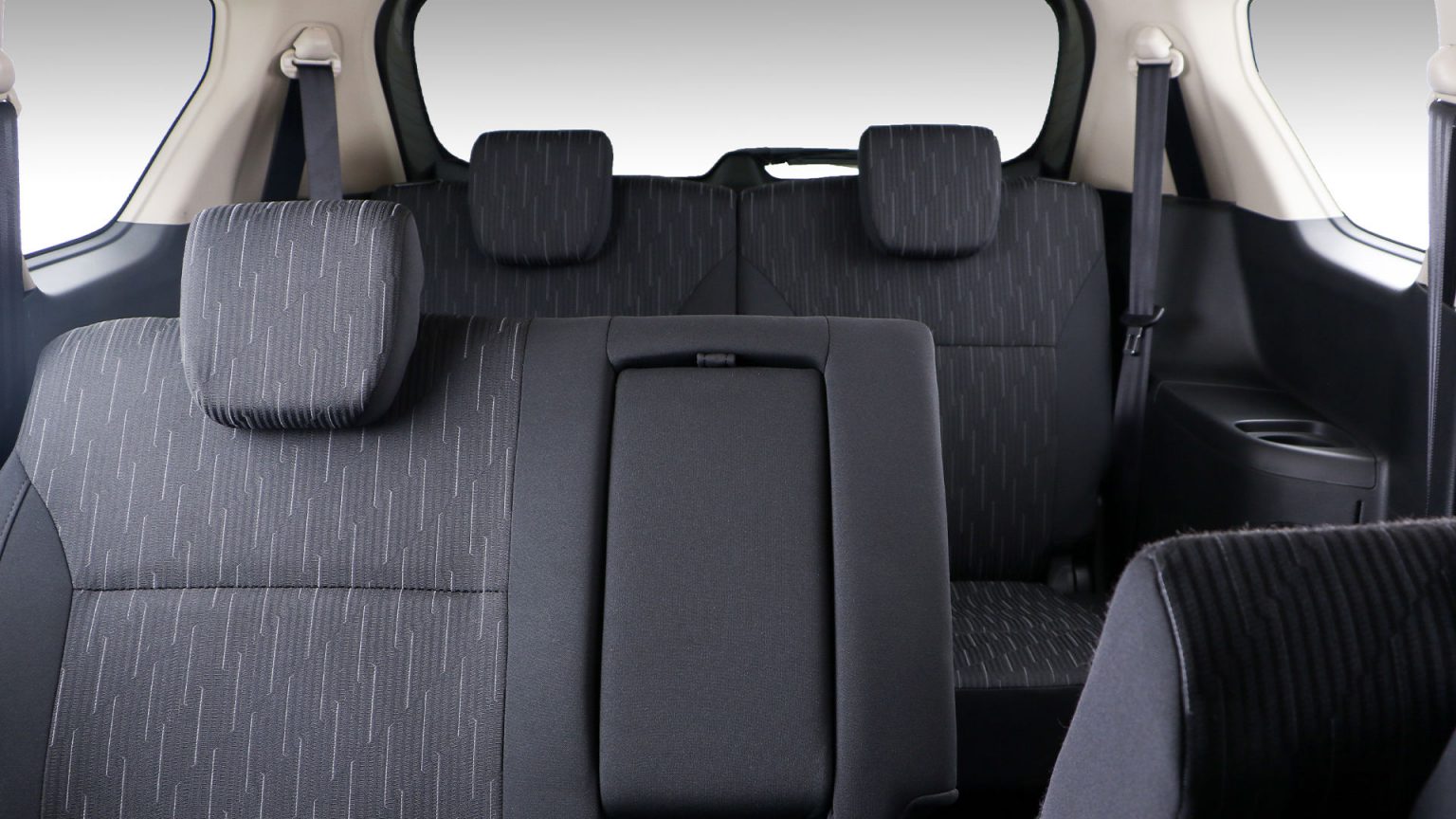 Toyota Rumion unveiled in South Africa: Roomy affair - Motoring World