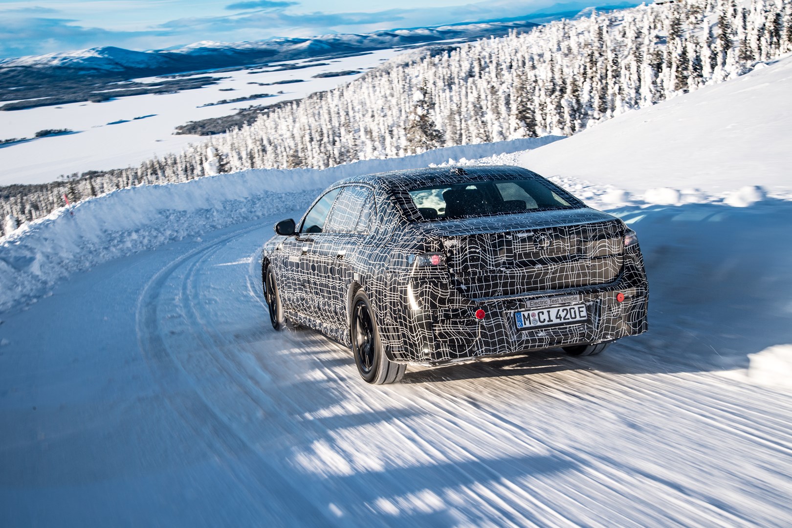 BMW 7 Series electric (i7) testing in Finland: Ice cool - Motoring World
