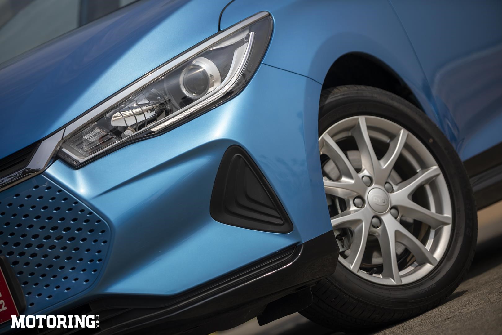BYD e6 Review: Charging Ahead - Motoring World