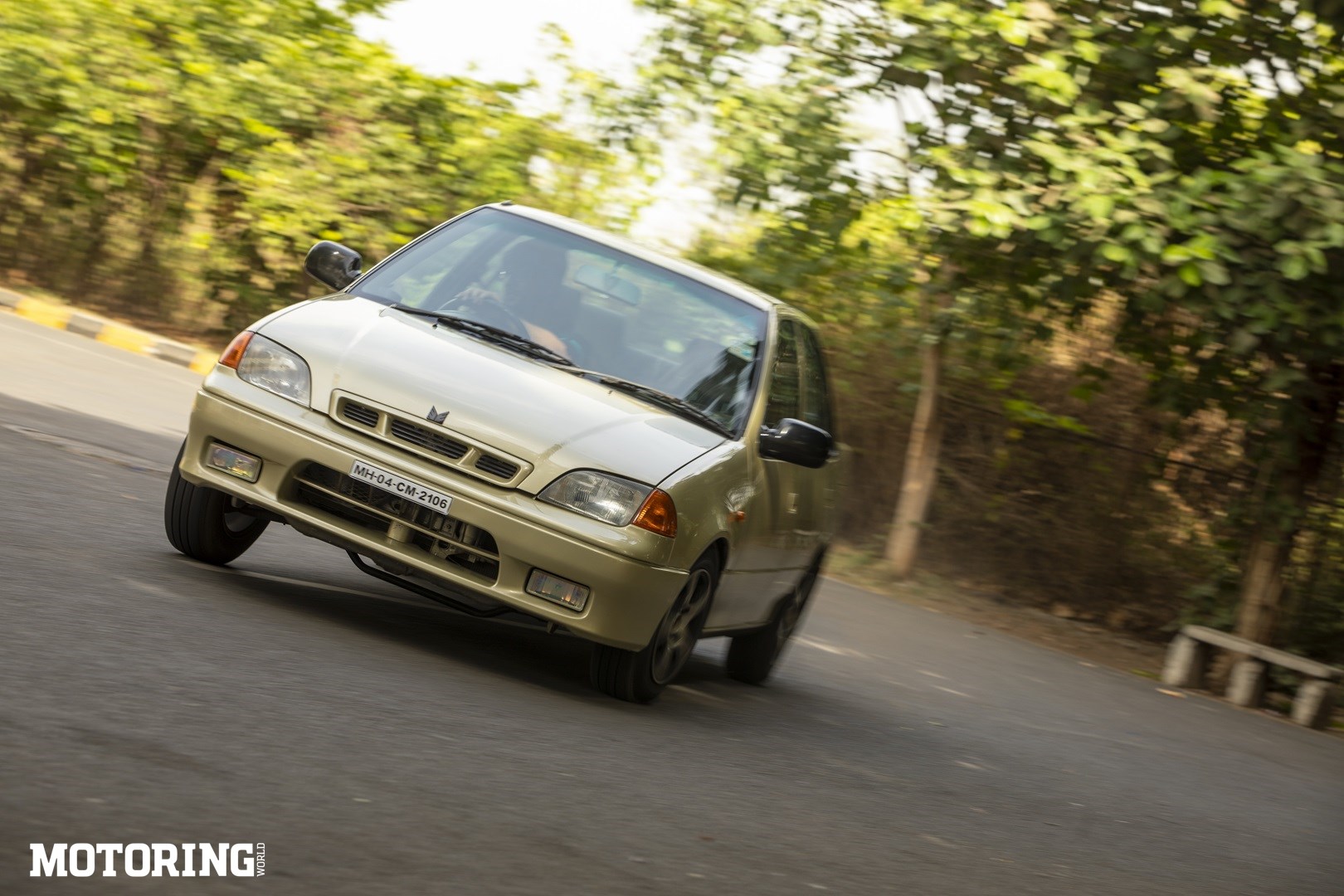 Maruti Suzuki Esteem VS Maruti Suzuki Swift: The Distinguished And The ...