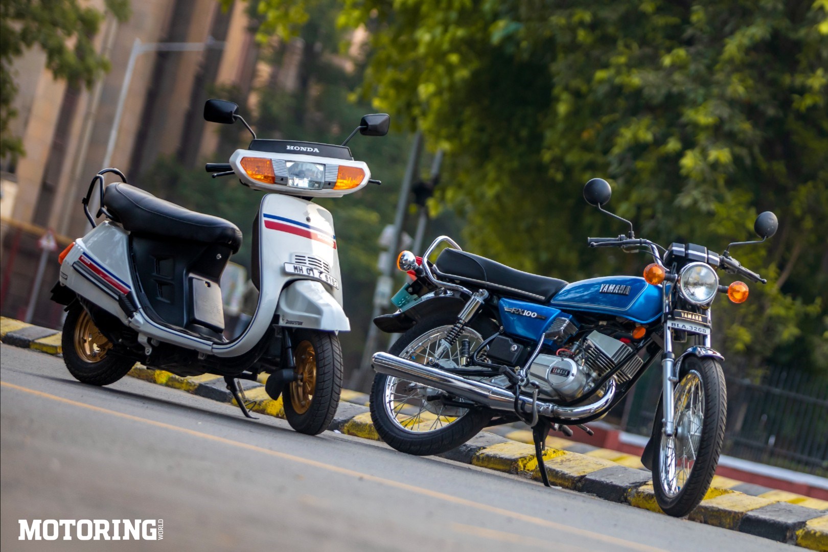 Yamaha RX 100 VS Kinetic Honda DX: BFFS! - Motoring World