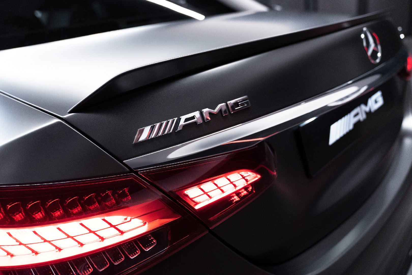 Mercedes reveals the AMG E63 S Final Edition - Motoring World