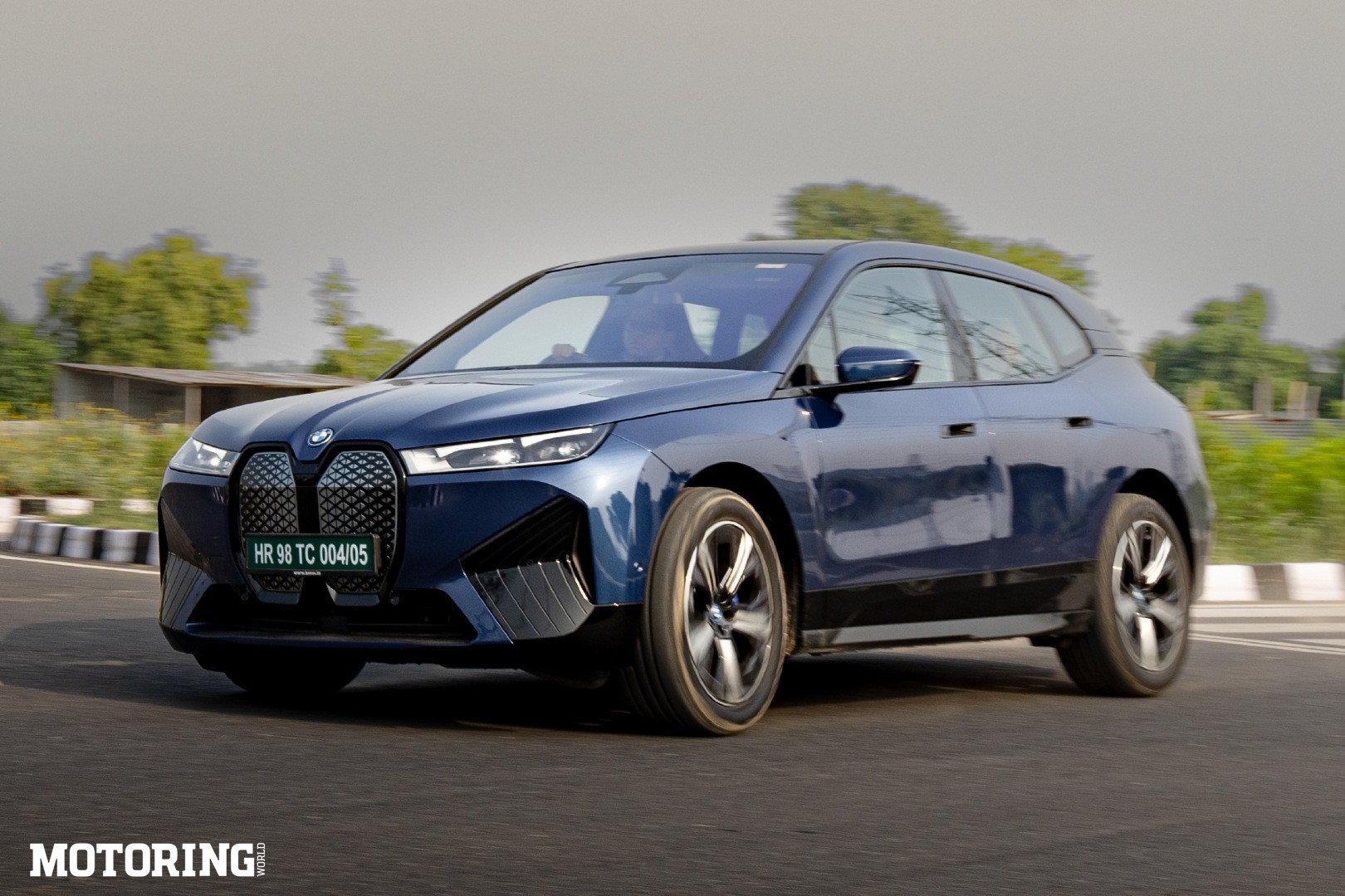 BMW iX Review: Futurtastic! - Motoring World