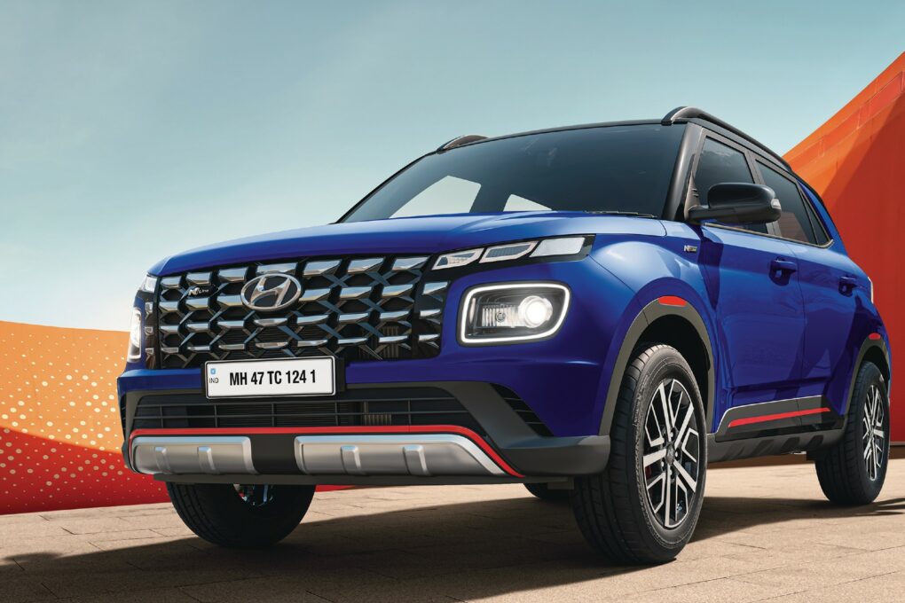 Hyundai unveils Kona compact SUV - Motoring World