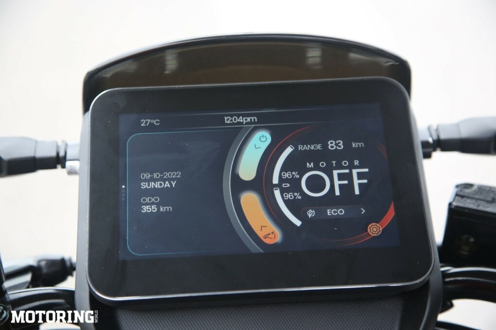 Hero Vida V1 Pro Electric Review: Fact Of Life - Motoring World