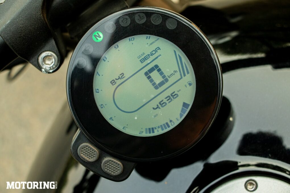 Keeway V302C Review: Off-Centre - Motoring World