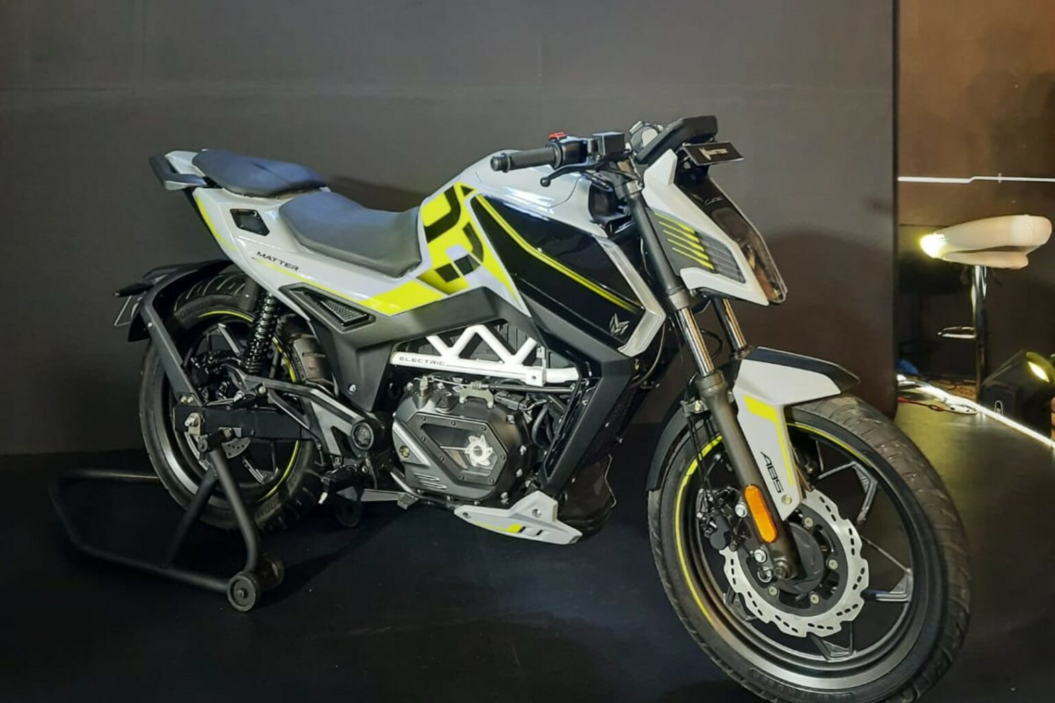 Check out the first electric bike by Matter - Motoring World
