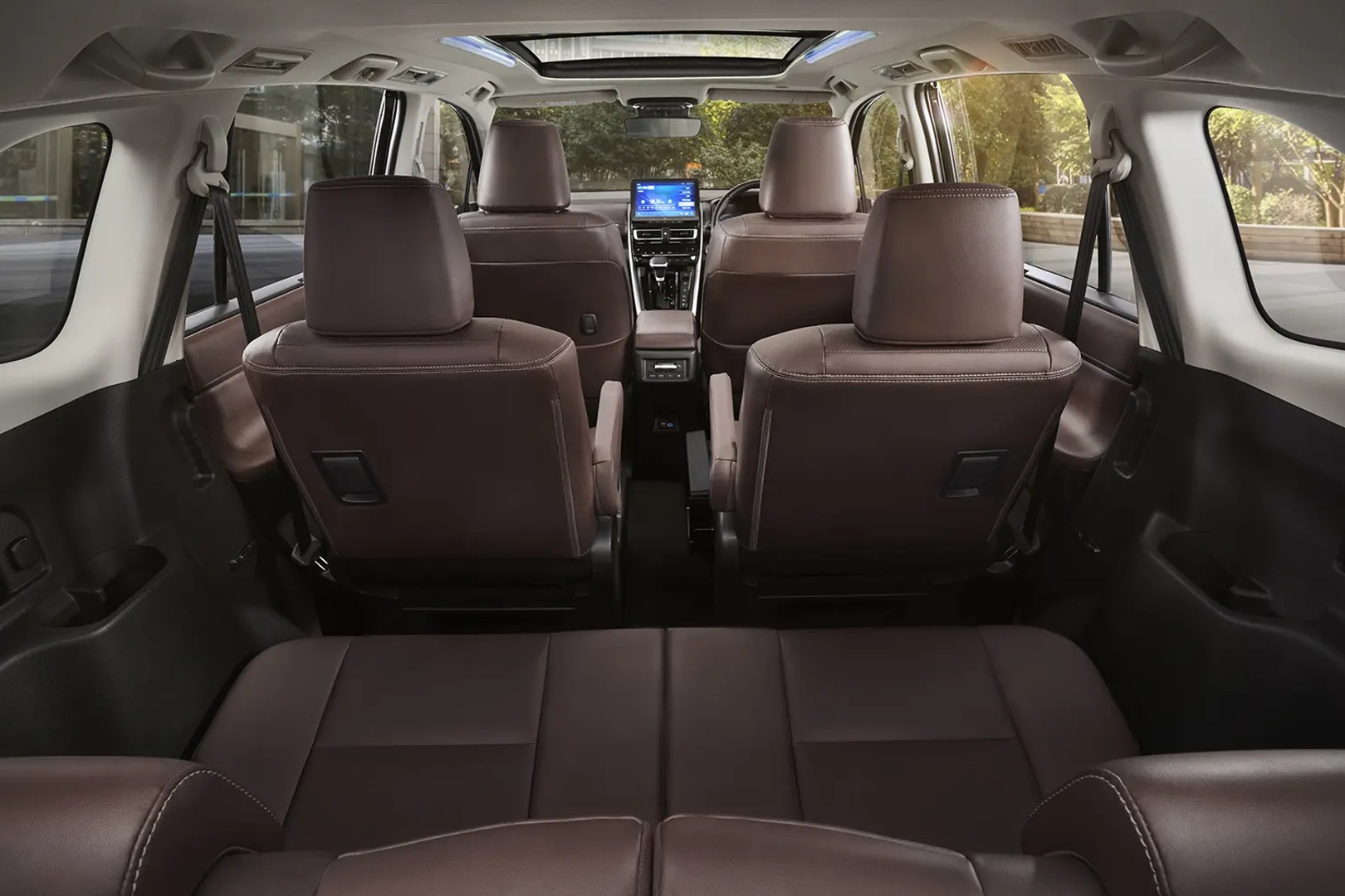 Toyota Innova Hycross Launched - Motoring World