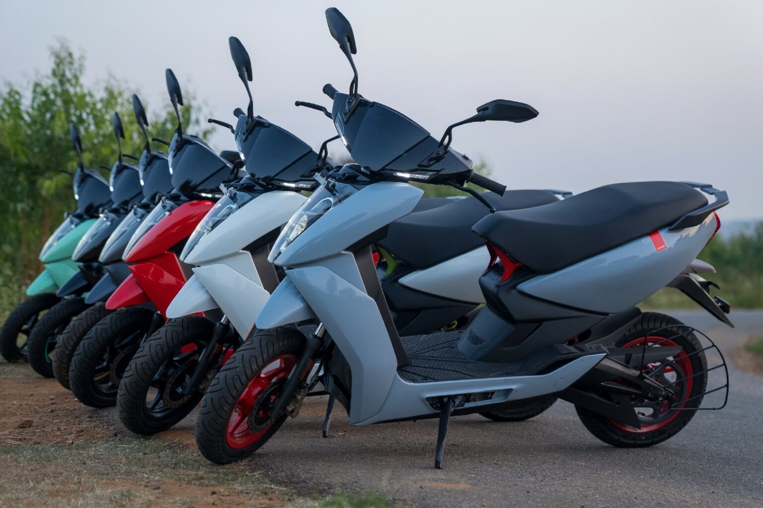 Ather gives the 450X a colourful new update - Motoring World