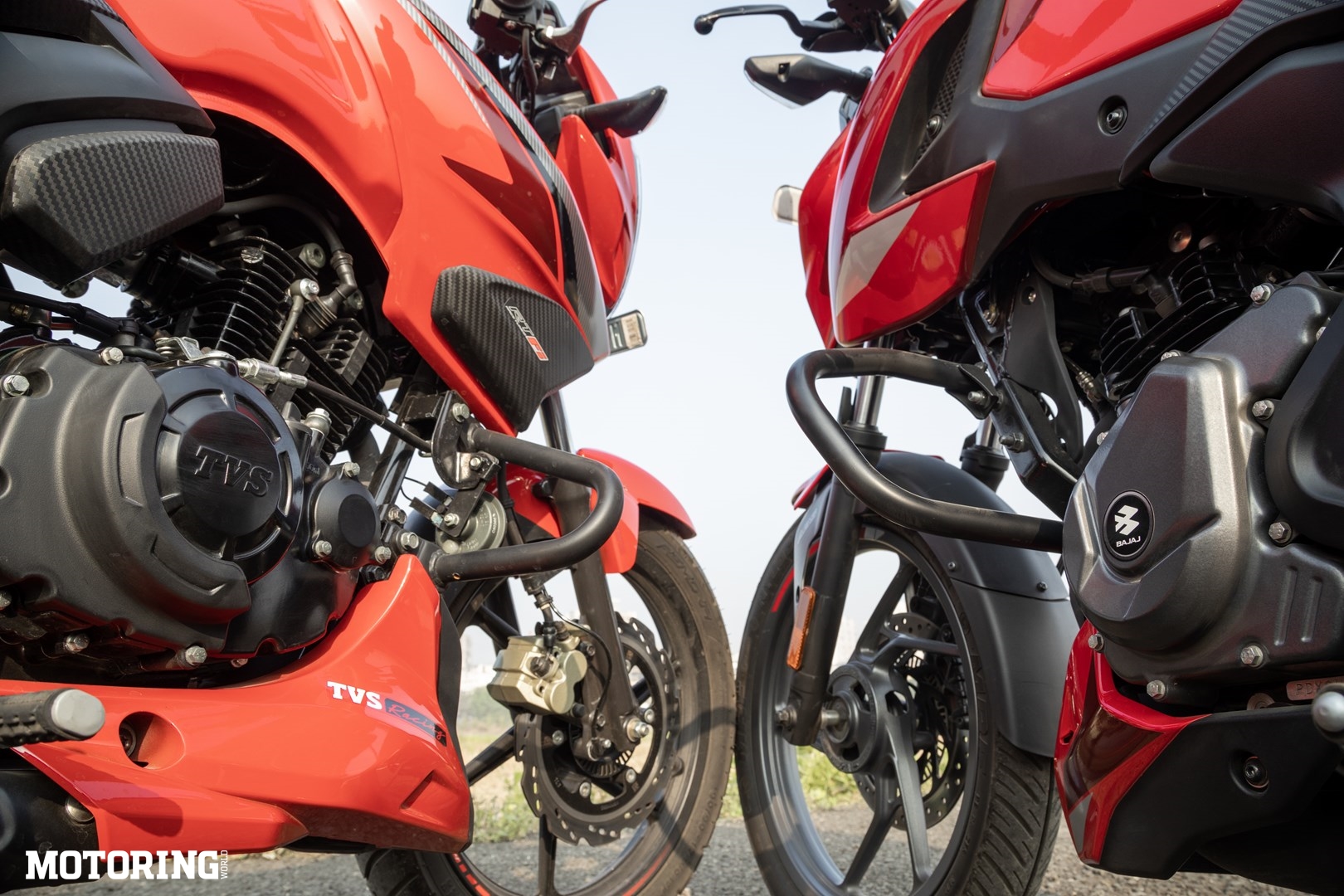 Bajaj Pulsar P150 VS TVS Apache RTR 160 2V: Uppercut Dominance ...