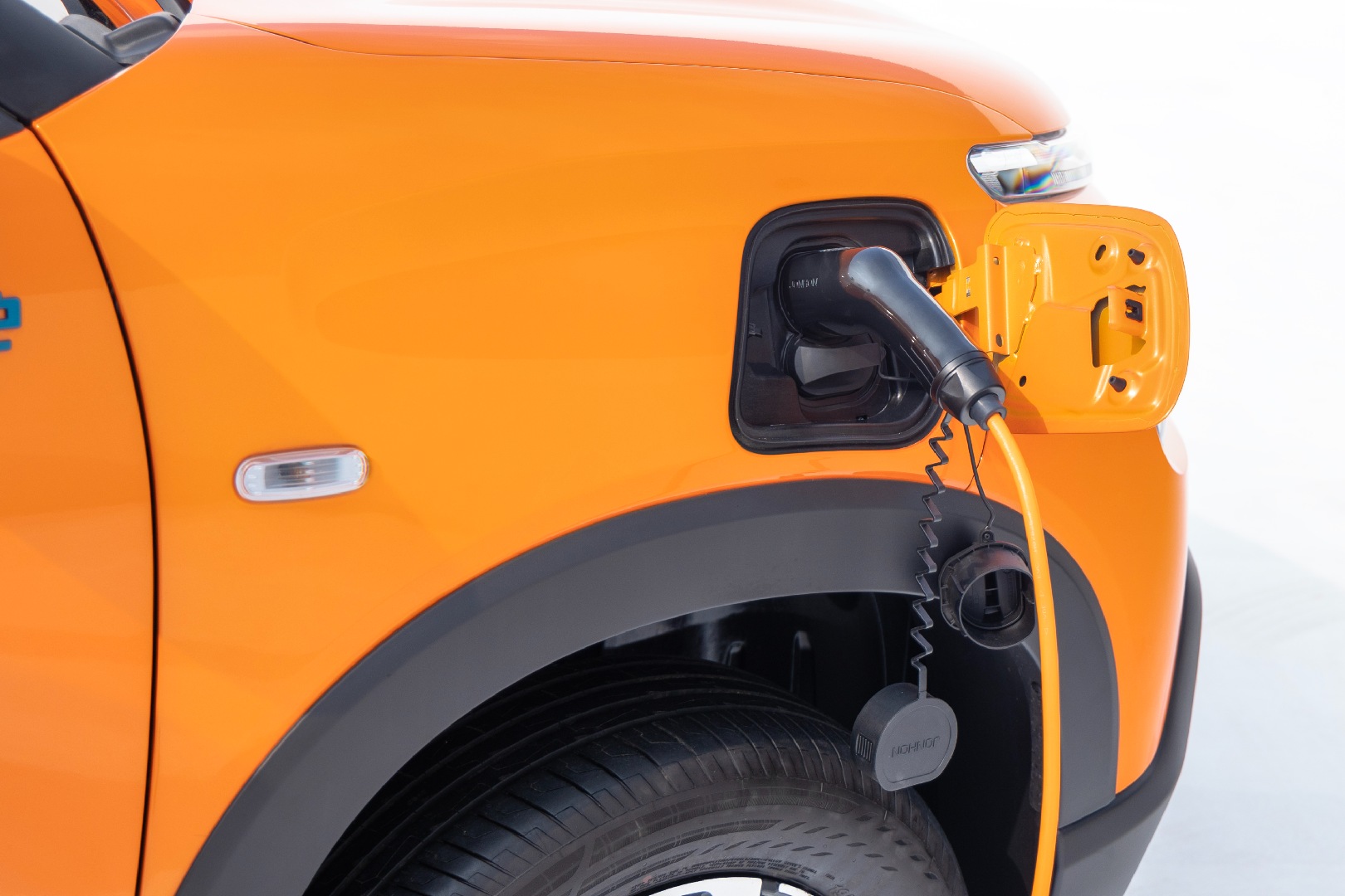 Citroen unveils the new eC3 EV hatchback ahead of launch - Motoring World