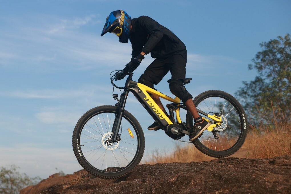 7 Top Premium Mid-Sized Motorcycles To Buy - Motoring World