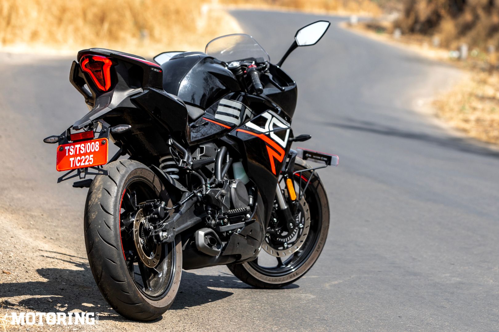 Keeway K300 R Review: Faired Fantasies - Motoring World