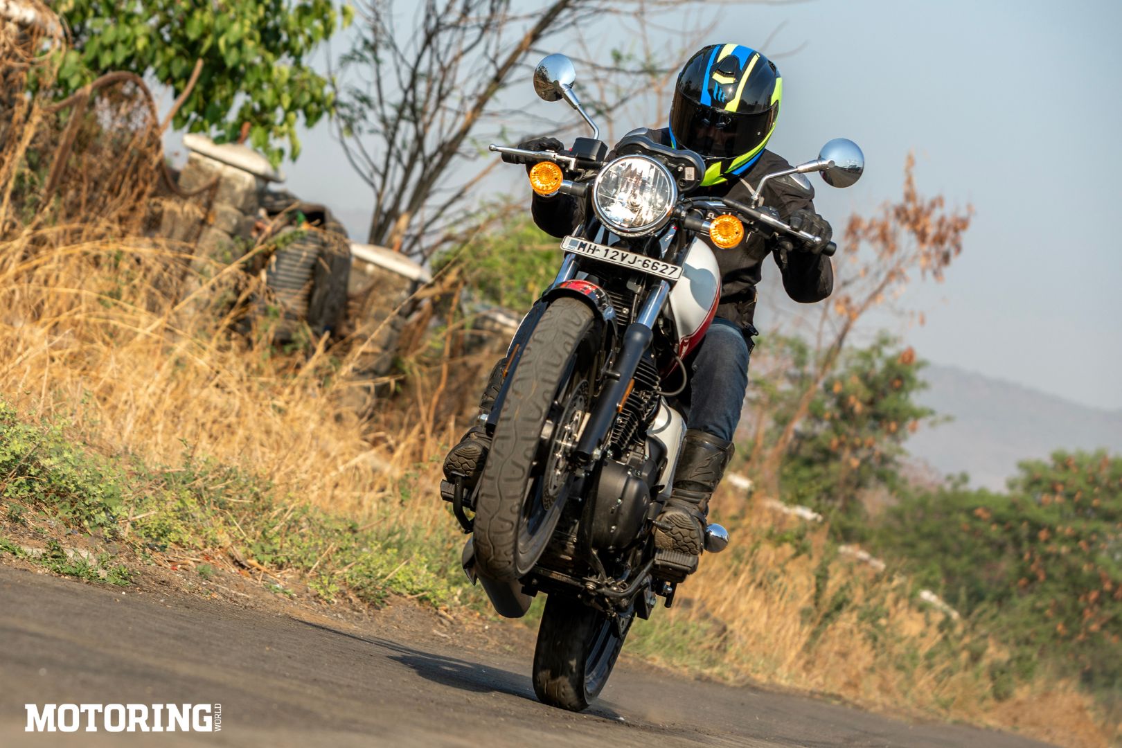 QJ Motor SRC 500 Review: Playing Catfish - Motoring World