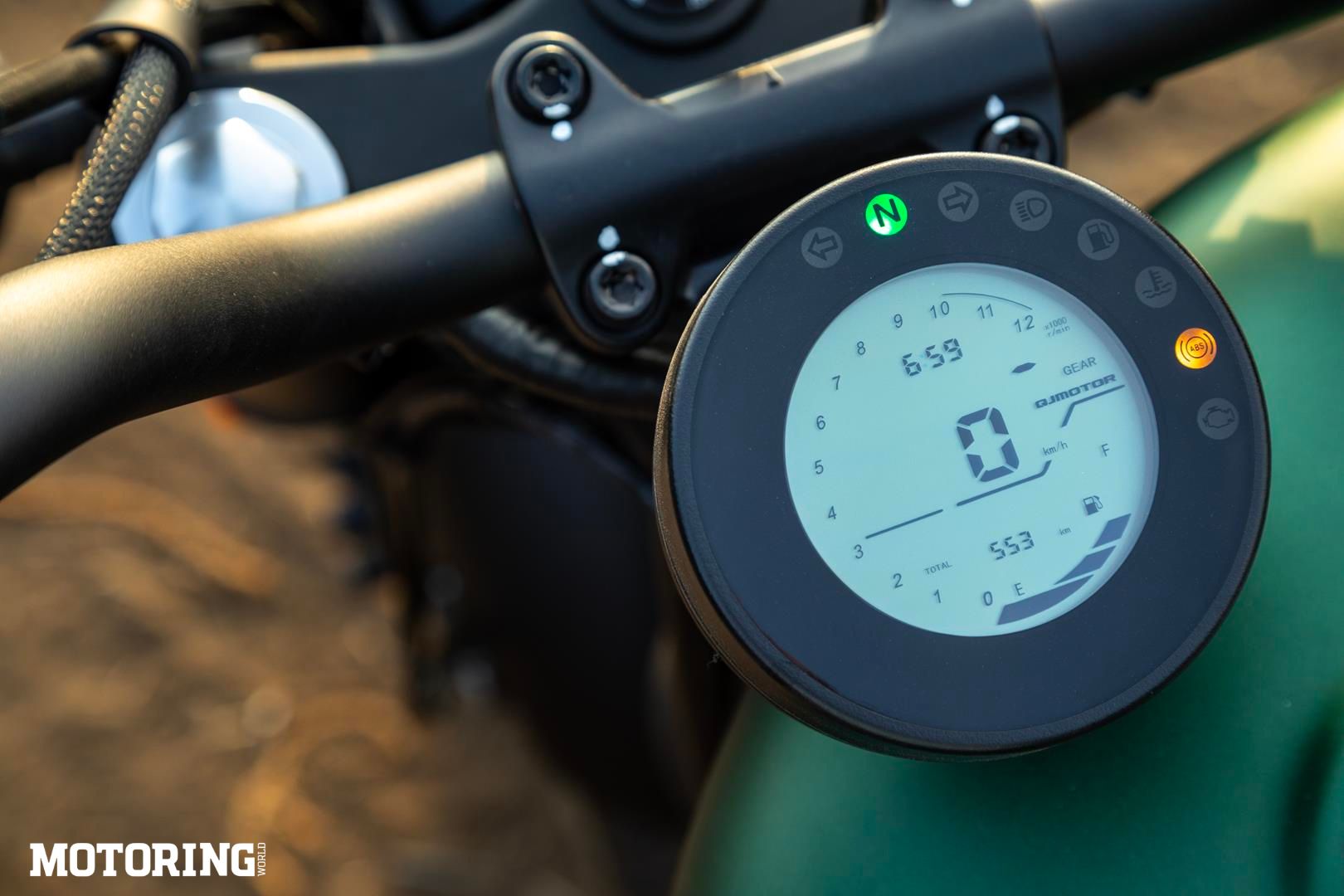 QJ Motor SRV 300 Review: Pocket Cruiser - Motoring World