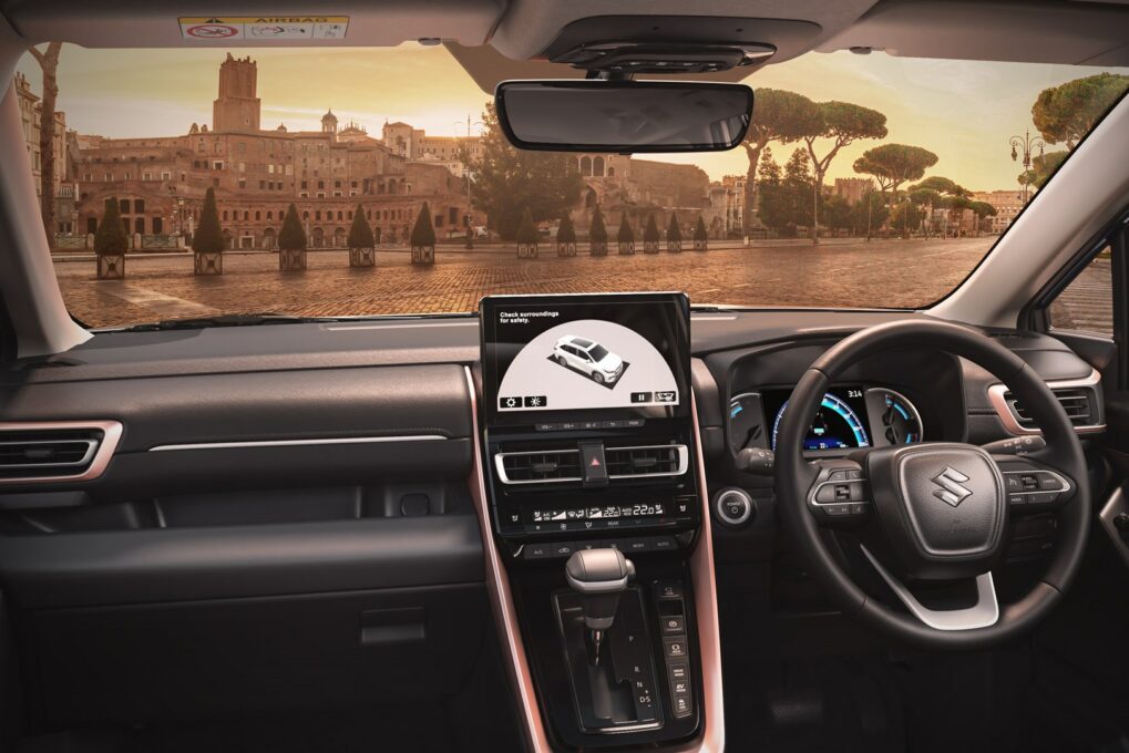 Maruti Suzuki Invicto launched - Motoring World