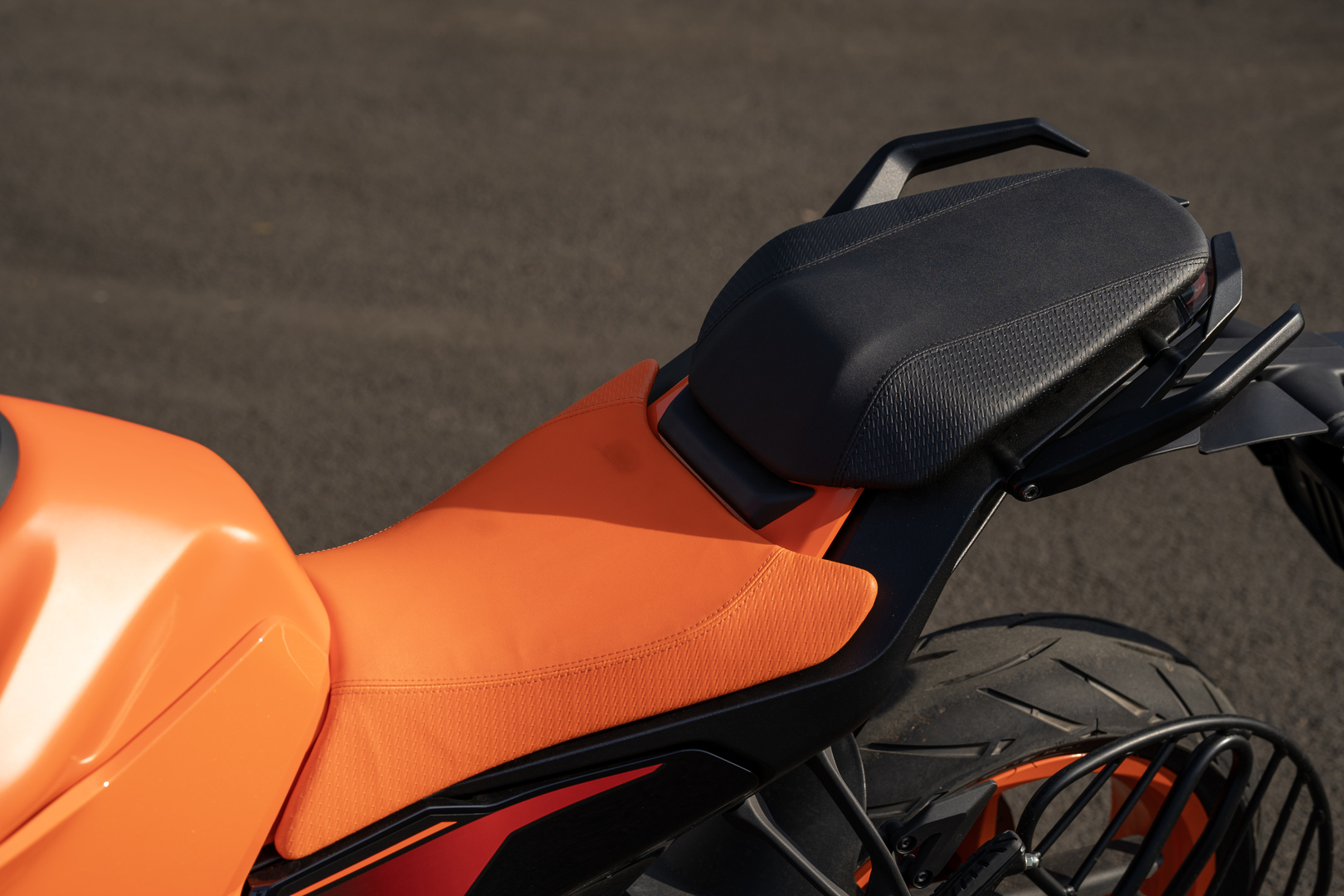 2024 KTM 390 Duke First Ride Review — Mental Condition! - Motoring World