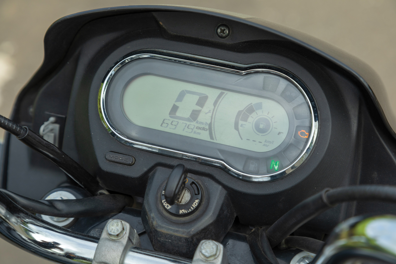 Hero Splendor XTEC vs Honda Shine 100 — Numb and Numbers - Motoring World