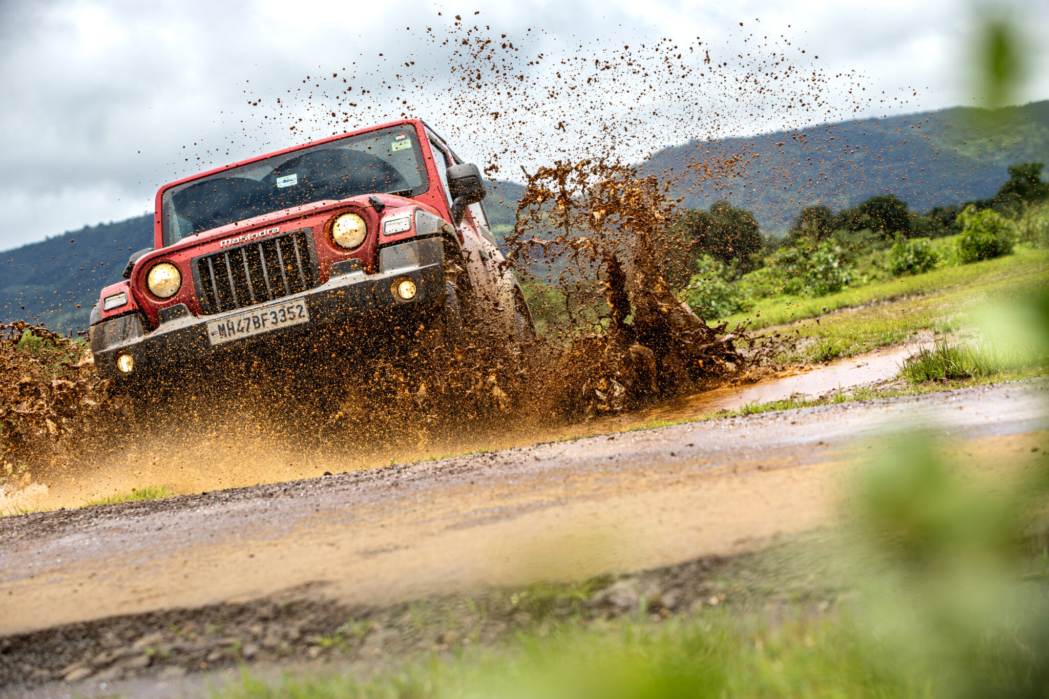 Battle Royale: Maruti Suzuki Jimny v/s Mahindra Thar - Motoring World