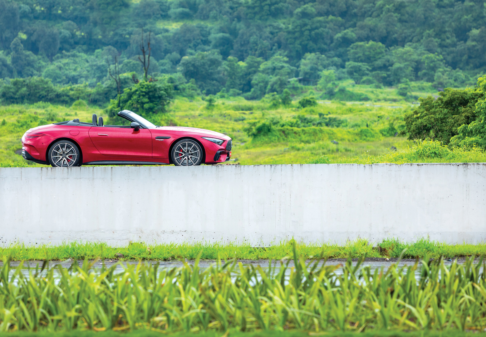 Mercedes-AMG SL 55 Review — Heart & Soul - Motoring World