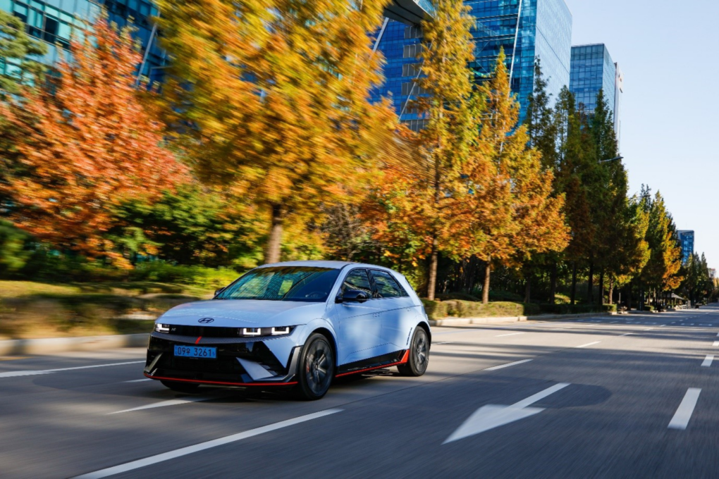 Hyundai IONIQ 5 N impresses the OG Drift King! - Motoring World