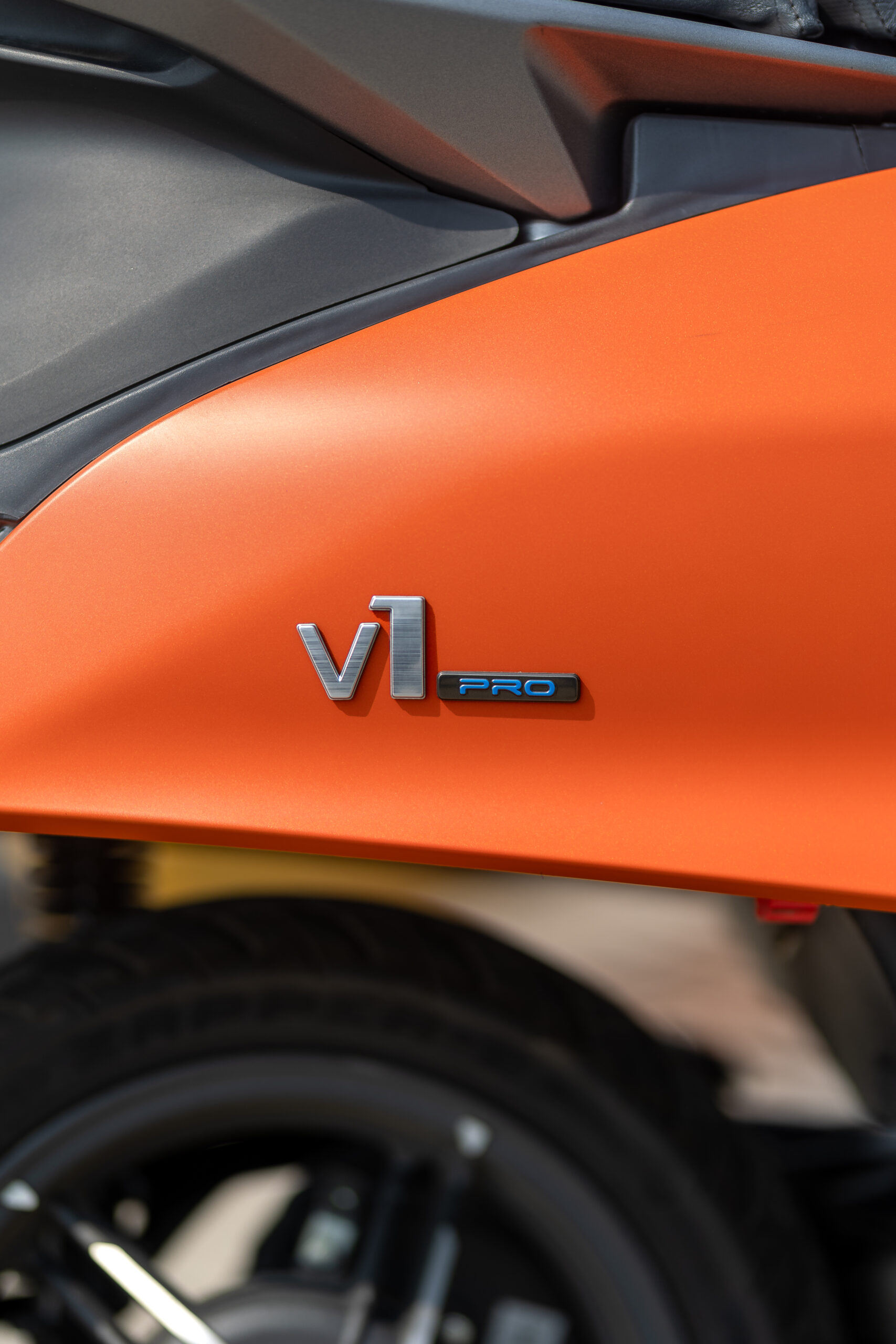 Mumbai Darshan ft. Vida V1 Pro - Motoring World