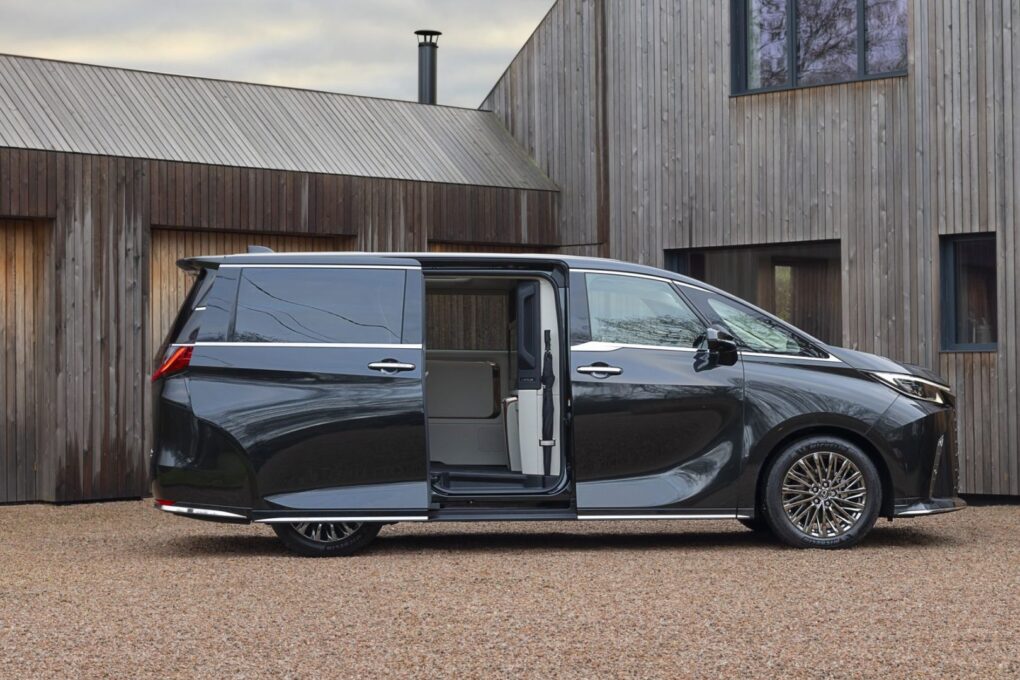 JSW MG Windsor's Battery-as-a-Service (BaaS) Explained - Motoring World