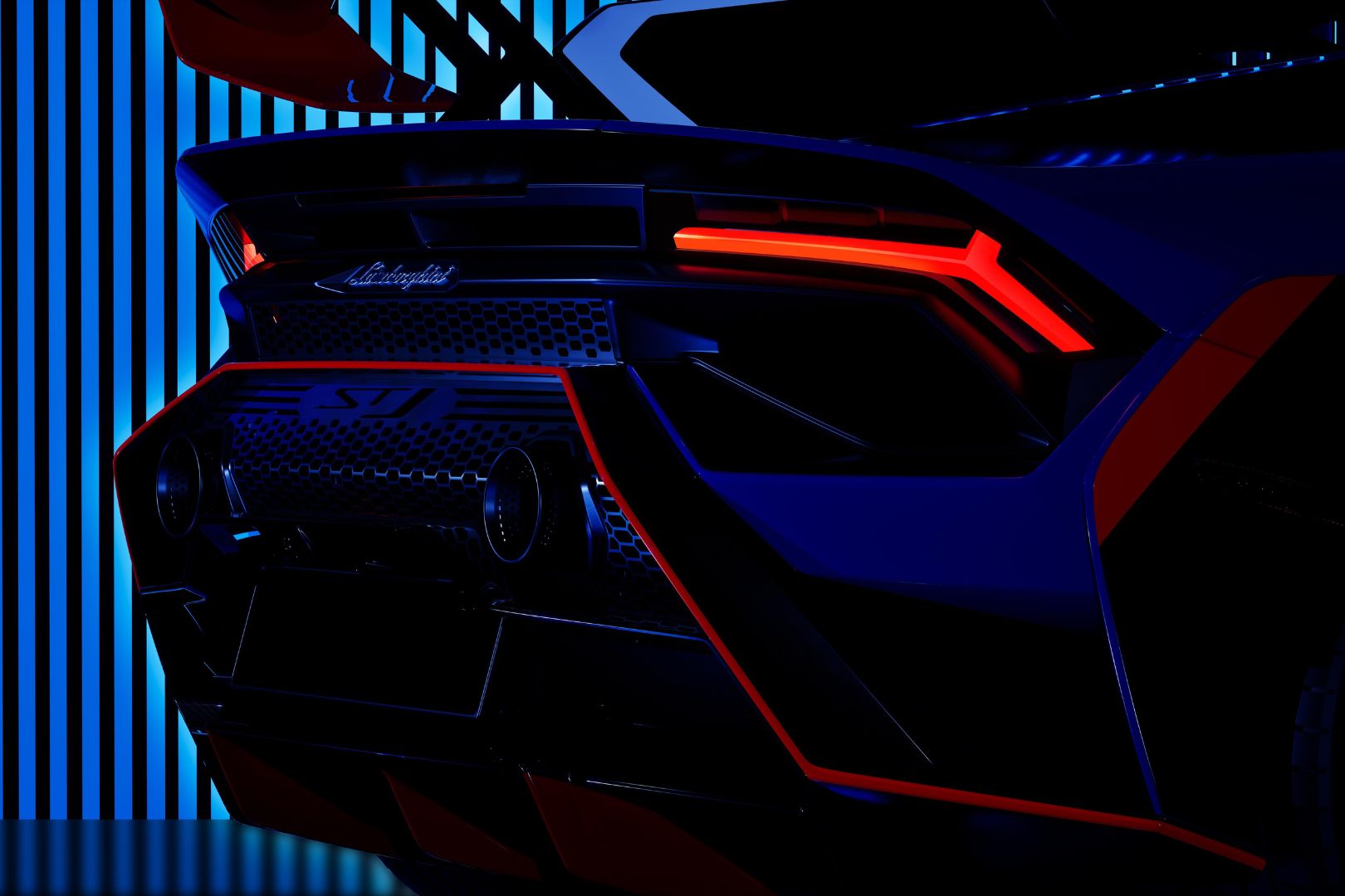 Lamborghini Huracan STJ unveiled — Ultimo Saluto - Motoring World