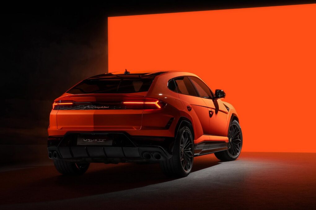 Lamborghini Urus SE unveiled — Going Clean - Motoring World