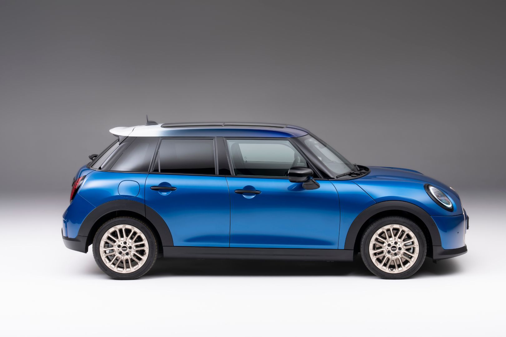 2024 Mini Cooper 5-door unveiled - Motoring World