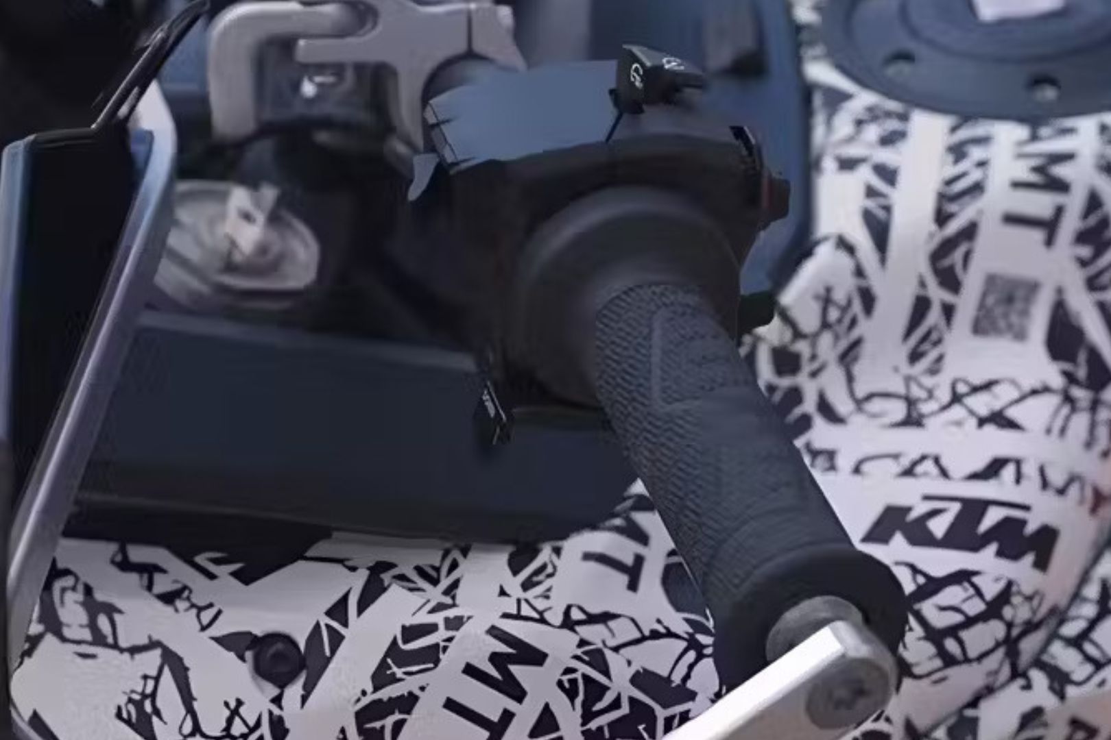 KTM AMT Prototype revealed; Orange Goes Automatic?! - Motoring World