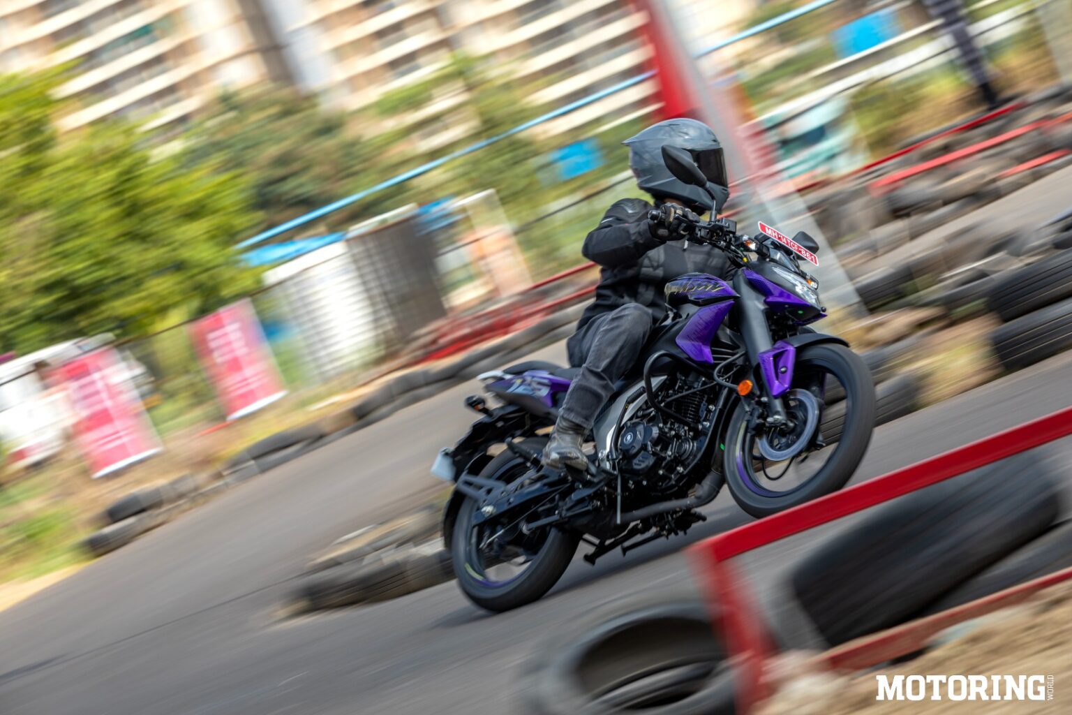 Bajaj Pulsar N125 First Ride Review: Three’s A Crowd? - Motoring World