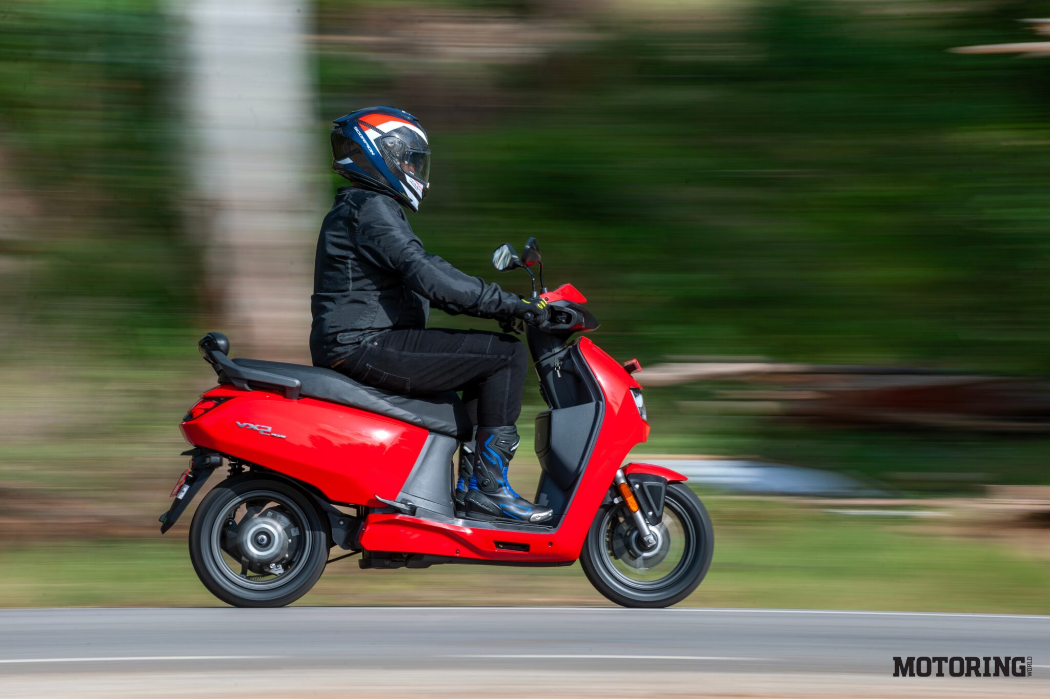 Hero Vida VX2 First Ride Review: Plug. Play. Practical? - Motoring World