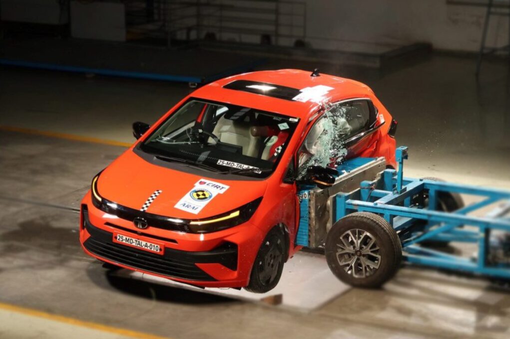The Most Aerodynamic Of All? - The Golf Ball Dimple! - Motoring World